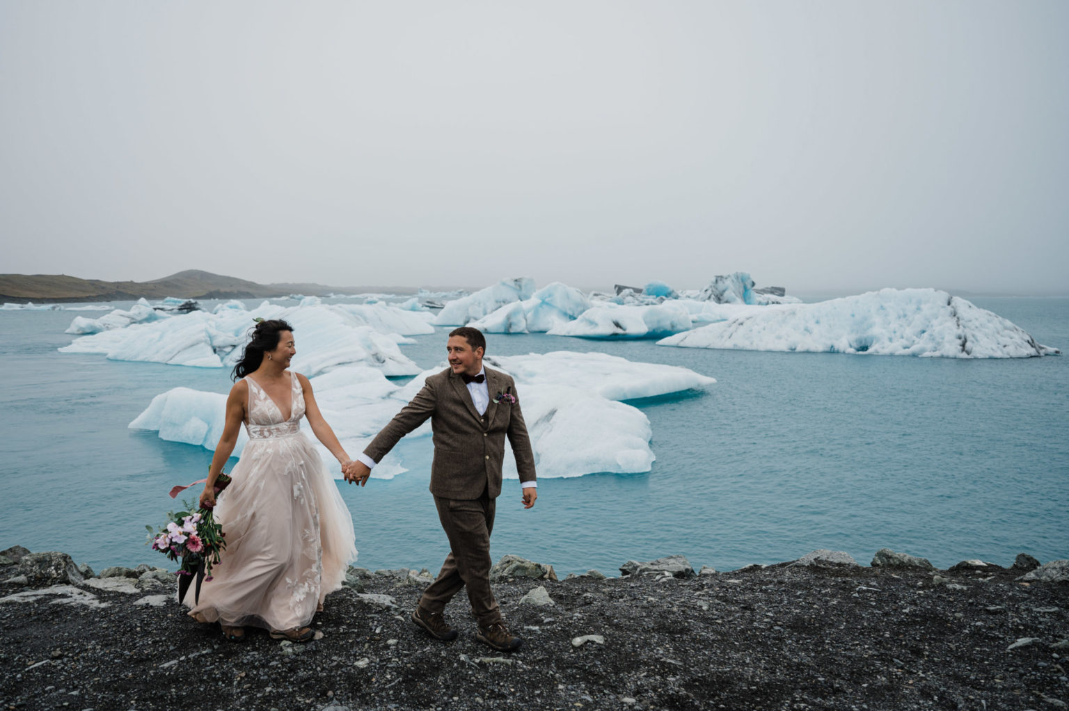 Dreamy Glacier Elopement in Iceland | Jokulsarlon & Diamond Beach ...