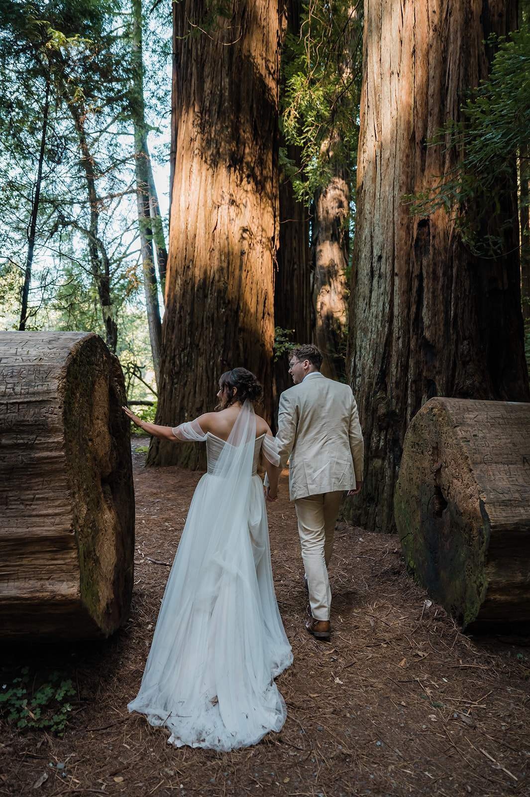 Secret Beach and Redwoods Elopement - Wandering Peaks