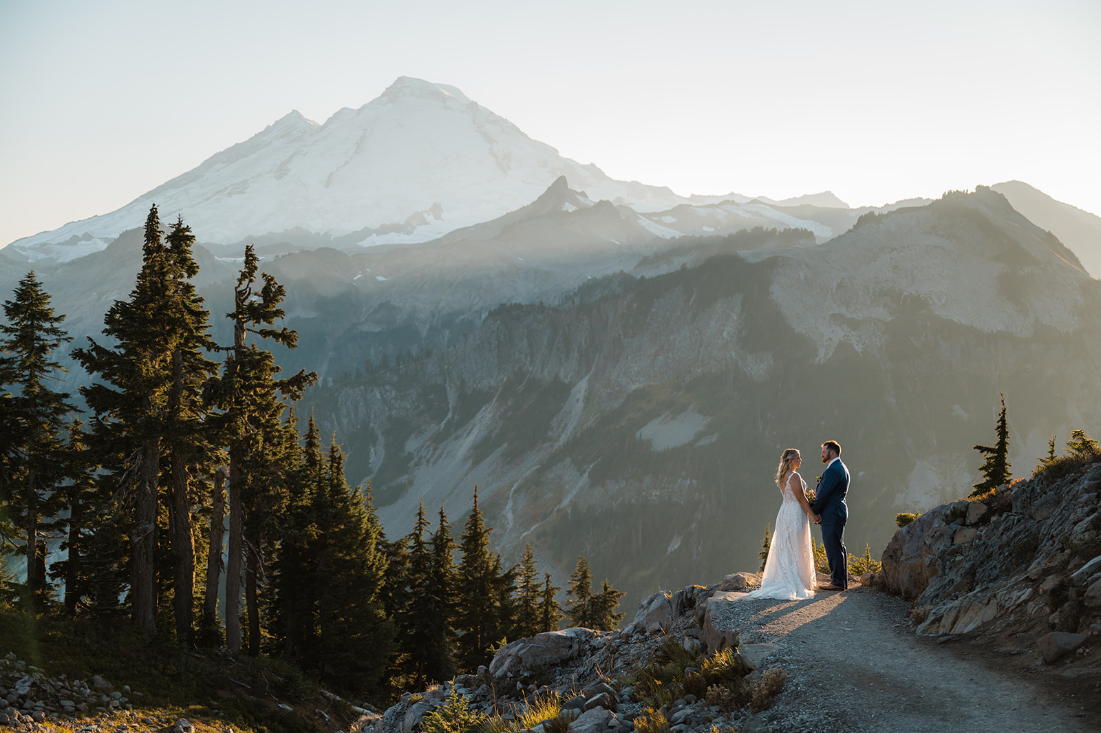 The Ultimate Artist Point Elopement Guide - Wandering Peaks