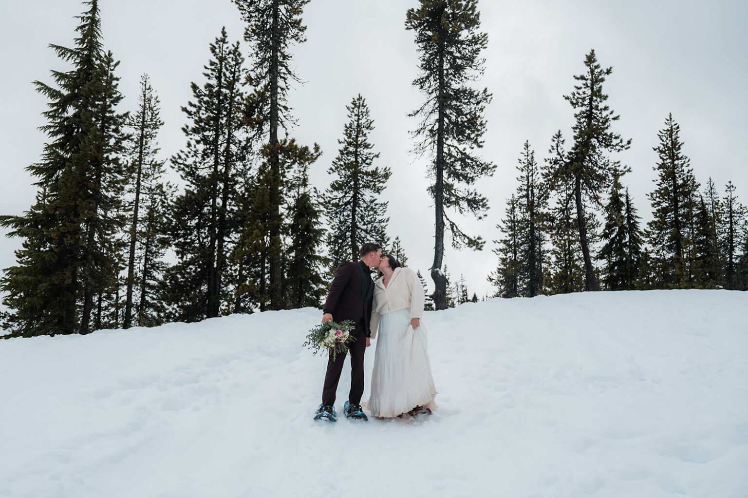 Ultimate Mt Hood Elopement Guide - Wandering Peaks